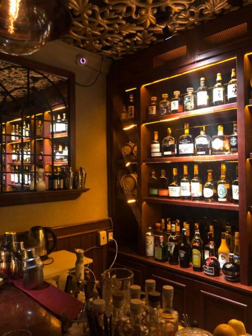 TELEPHONE BAR - KHÔNG GIAN TRẦM LẮNG, CỔ ĐIỂN VÀ LÃNG MẠN