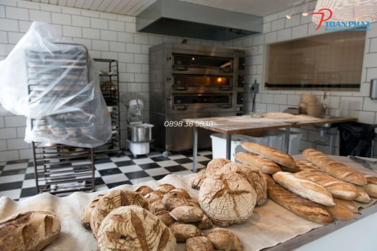 TOÀN PHÁT THI CÔNG BẾP BÁNH - BAKERY