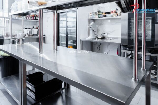 TOÀN PHÁT THI CÔNG BẾP BÁNH - BAKERY